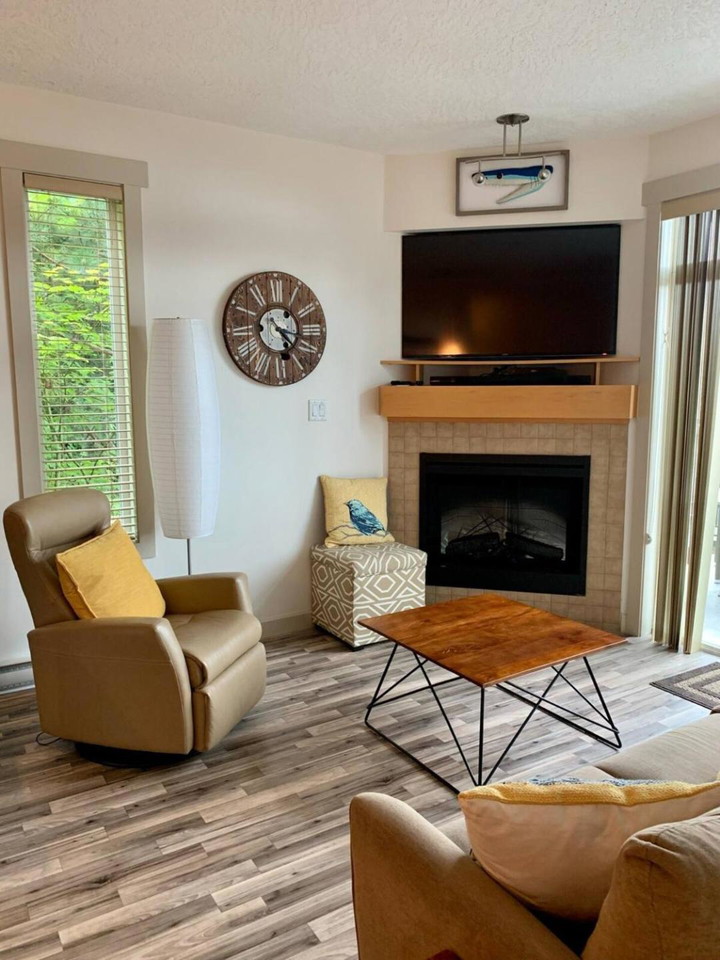 Sooke Harbour Hideaway - Luxurious Vacation Rental - Sooke