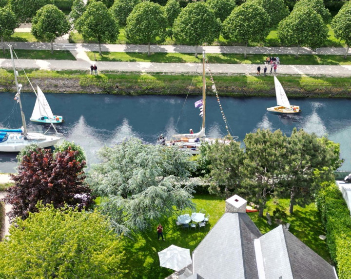 La Villa M Vannes, Villa Unique Les Pieds Dans L'eau Sur Le Port, Avec Grand Jacuzzi Et Climatisation - Séné