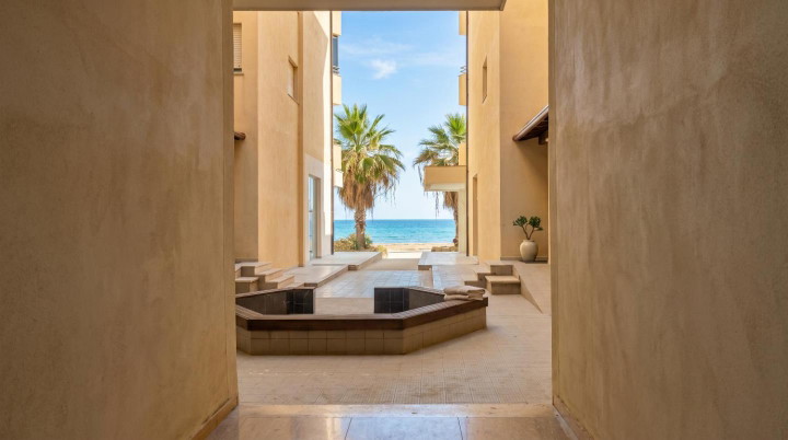 Azure Retreat - Durrës