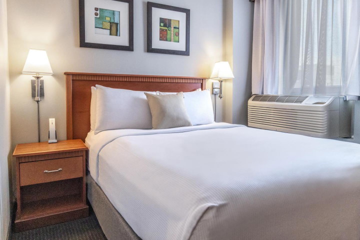 Hôtel Saint-laurent Montréal - Brossard