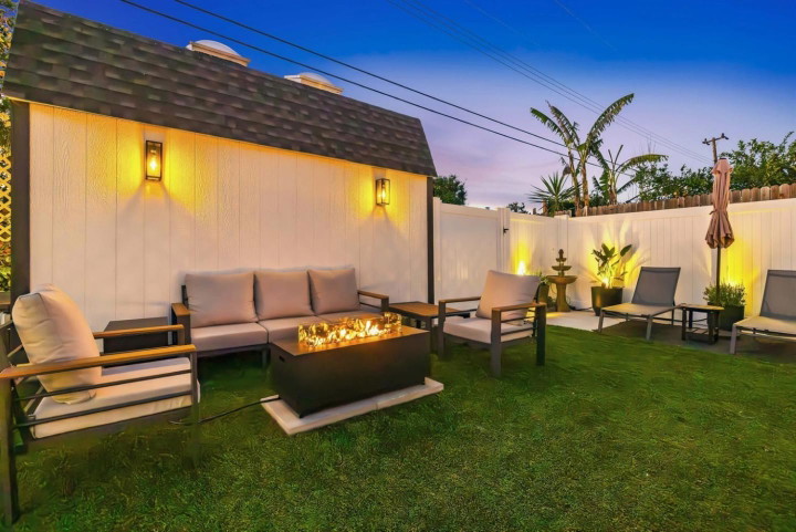 Luxury 3br Retreat Hot Tub, Fire Pit & Games - シミバレー, CA