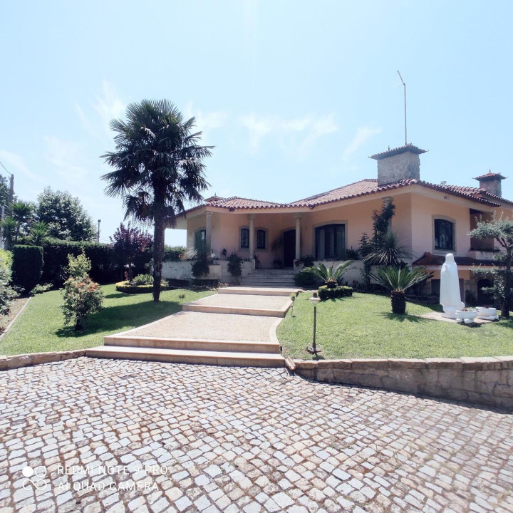 Casa Além Rio - Quartos Para 6 Hóspedes Em Santo Tirso - Santo Tirso