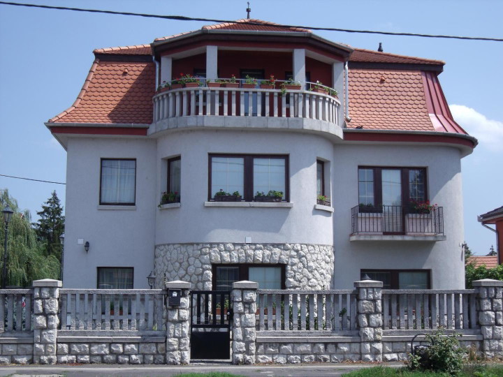 Sasi Panzió 2 - Esztergom