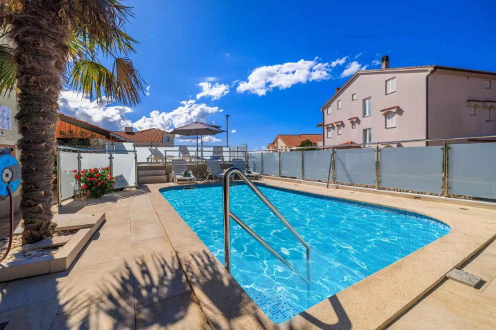 Apartments With Pool In Crikvenica 54888 - Crikvenica