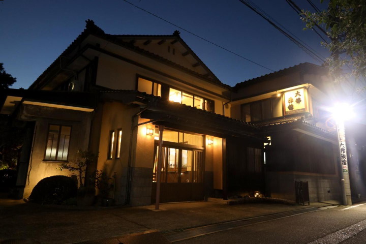 Daibutsu Ryokan - Takaoka