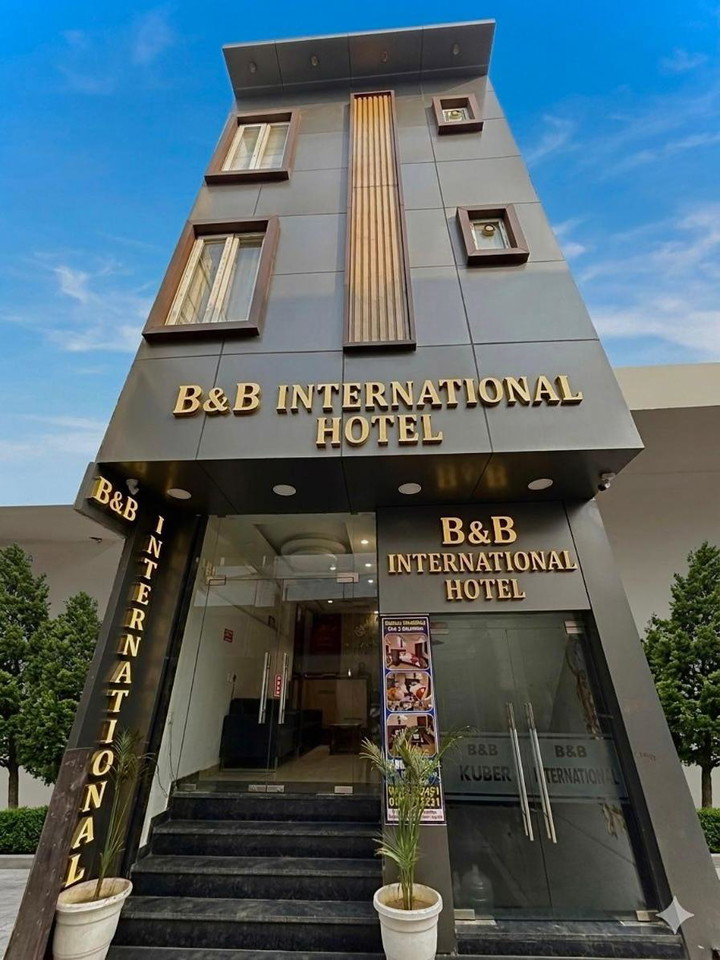 B&b International Airport Hotel - Delhi, India