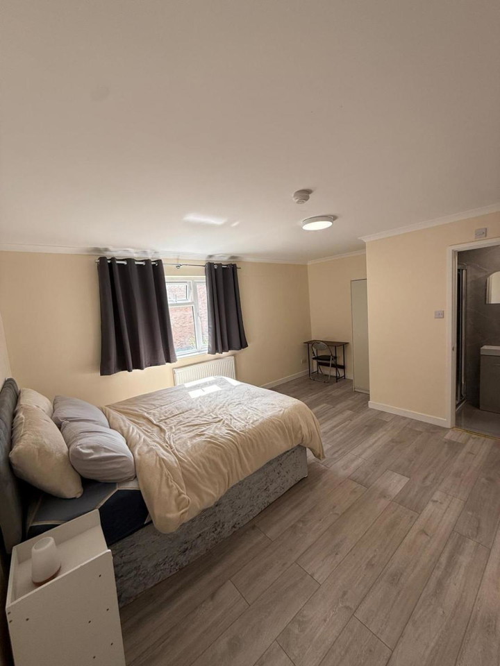 Cozy Private Room With Own Private Bathroom - Dunstable