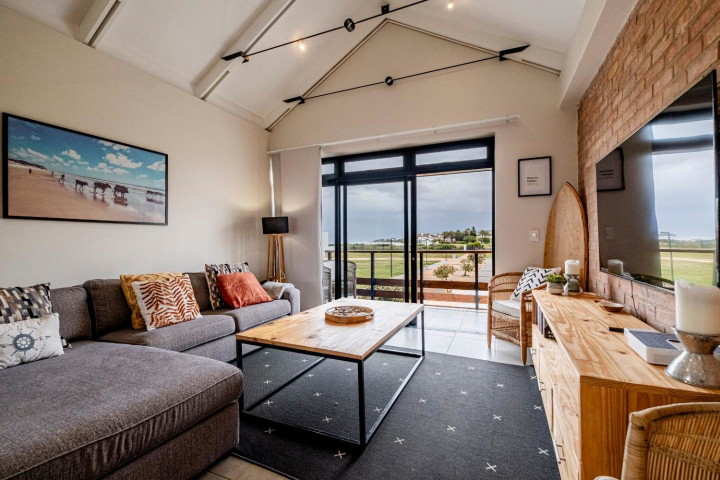 Salt & Serenity On Sea By Jono & Erik - 2 Bedroom Apartment - Jeffreys Bay