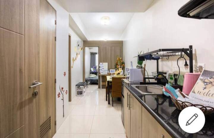 Lovely Condo 2-br W/balcony In Sm-sucat, Paranaque - Muntinlupa