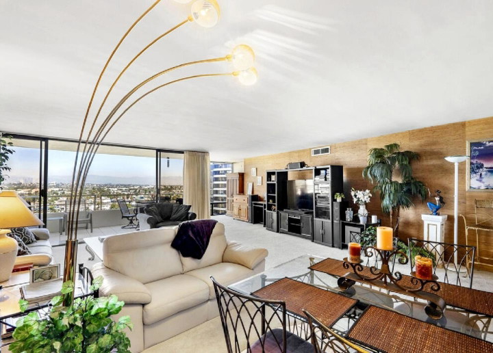 Three Bedroom Residence With Panoramic Water Views - El Segundo, CA