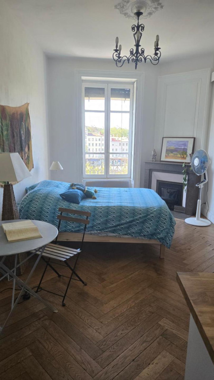 Cocon Au Pied De La Croix Rousse - Écully