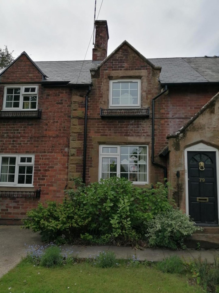 Featherbed Cottage - Staffordshire