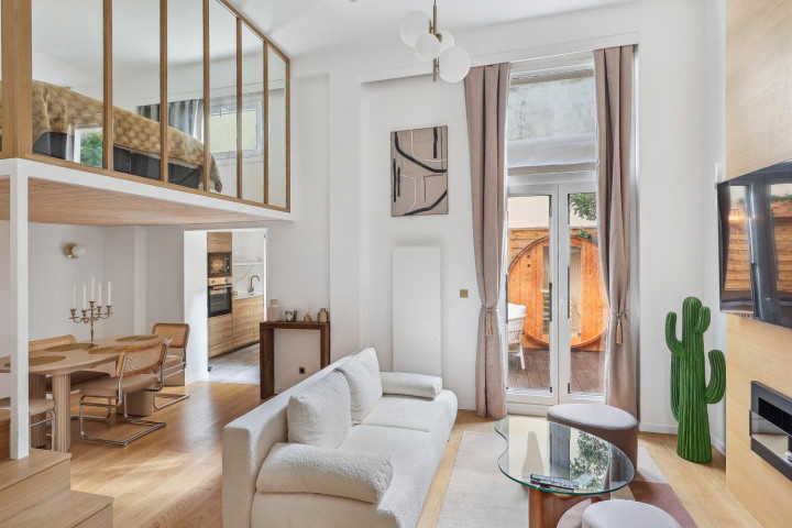 Suite Luxueuse Avec Jardin Privé Sauna Et Jacuzzi - Paris