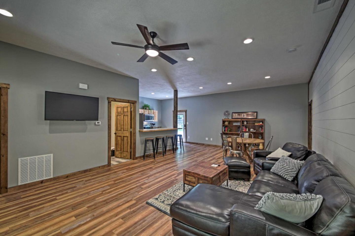 ‘Camp Monroe’ In Bloomington W/ Deck & Views! - Brown County, IN