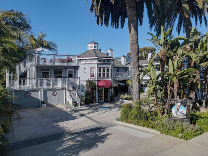 Pelican Cove Inn - Carlsbad, CA
