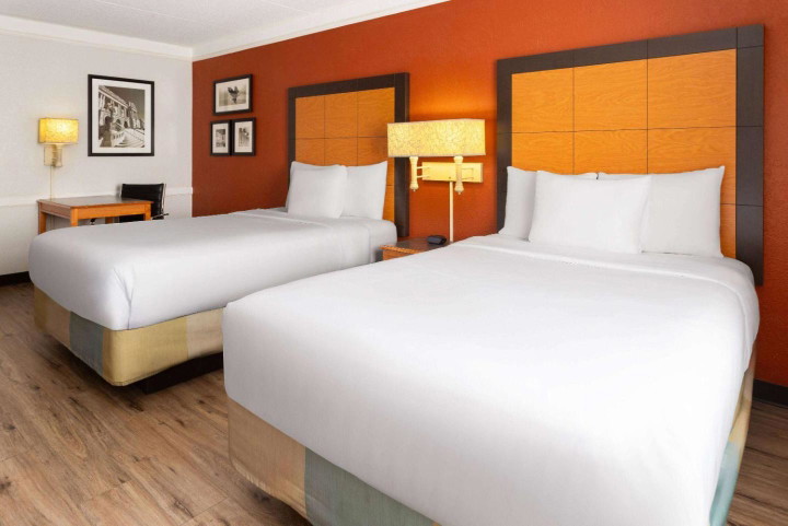 La Quinta Inn By Wyndham Pittsburgh Airport - Pennsylvania