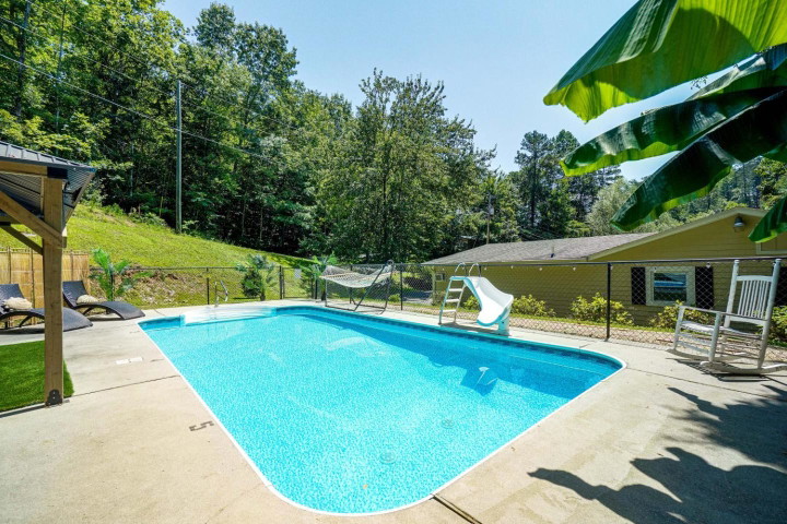 Pool Open Until Oct 15th! ~ 1 Mi To Dollywood - Pigeon Forge