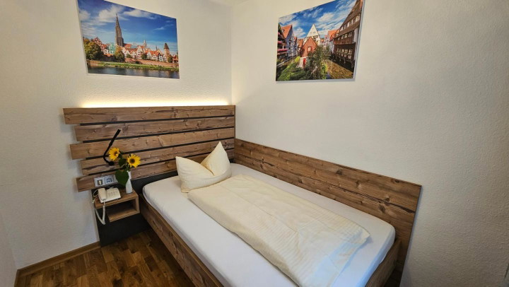 Hotel Gasthof Rössle - Neu-Ulm
