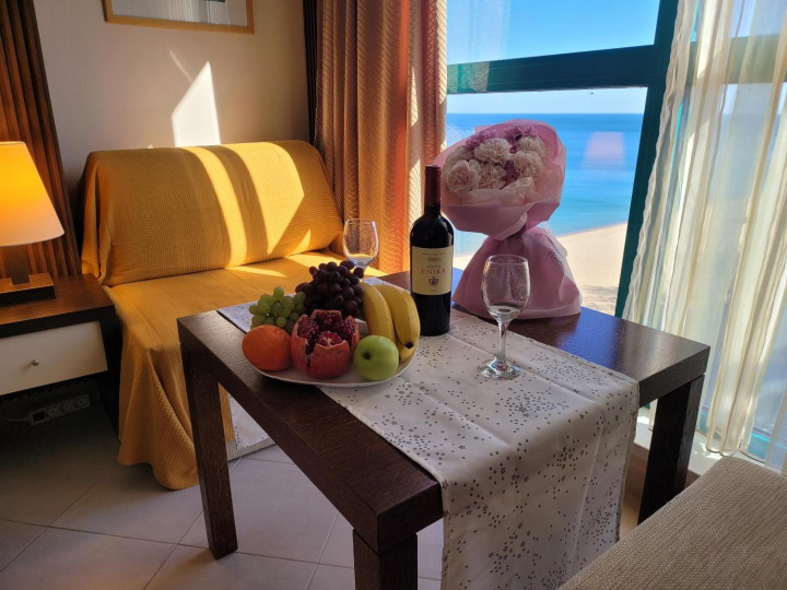 Sea Breeze - First Line Sea View Apartment Golden Sands - Kranevo