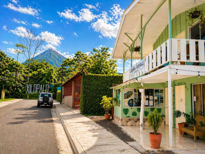 Alpha Arenal Hostel - La Fortuna