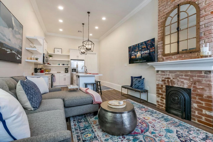 Urban Retreat Near French Quarter - New Orleans, LA