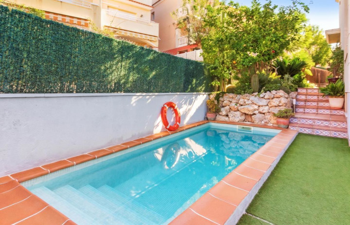 Modern Villa With Pool In Torredembarra - Sea View - Tarragone