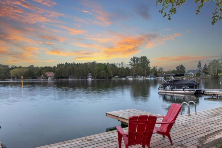 Waterfront Bliss Firepit And Bbq - Hanover