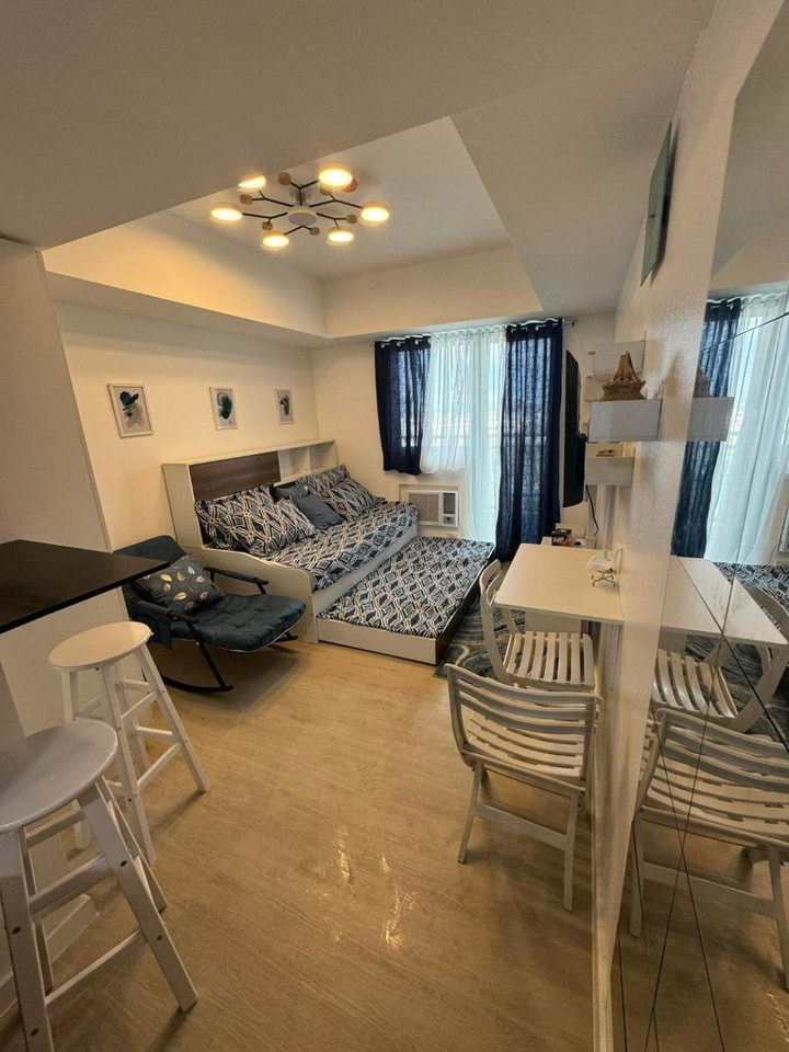 Gellybean Homestay ( Azure North Residence / Staycation) - Bataan