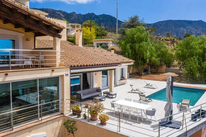 Villa Luxueuse, 2 Piscines, Spa Et Salle De Sport, 5 Chambres, 4 Salles De Bain - Palau-saverdera