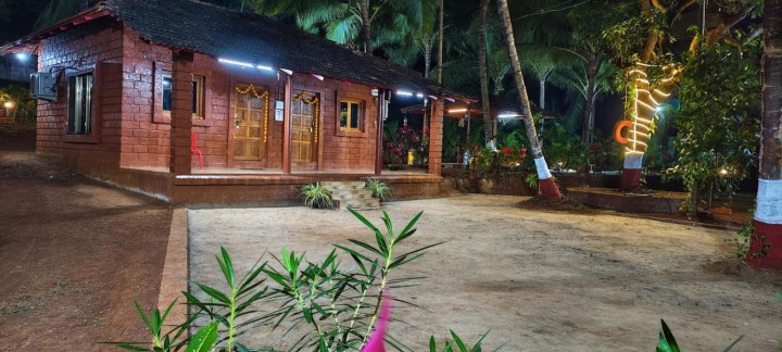 Varsha Farm House - Guhagar