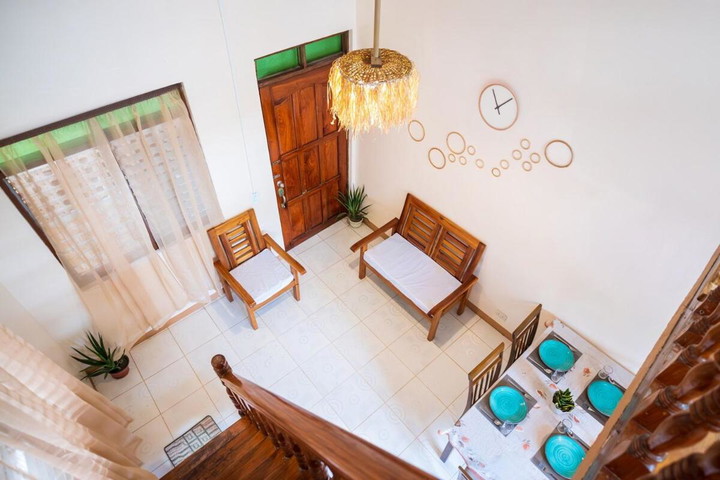 The Beach House Bucana Homestay - El Nido