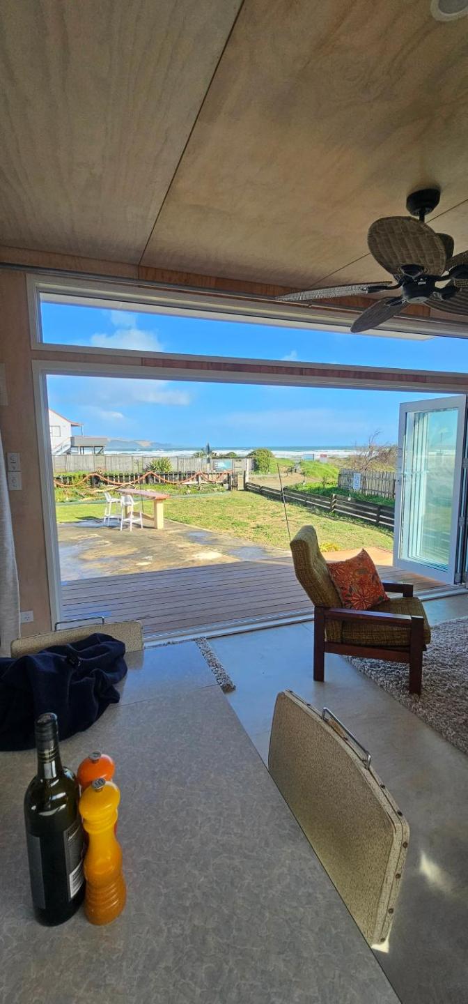 Kiwi Bach - Beachfront & Sunsets - Ahipara