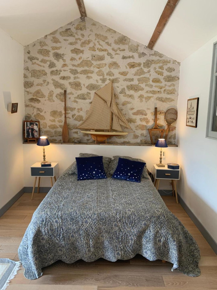 Grande Chambre Chez L'habitant Dans Mas Provençal - Châteauneuf-du-Pape