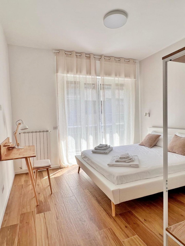 Finella Charming Rooms - Bari
