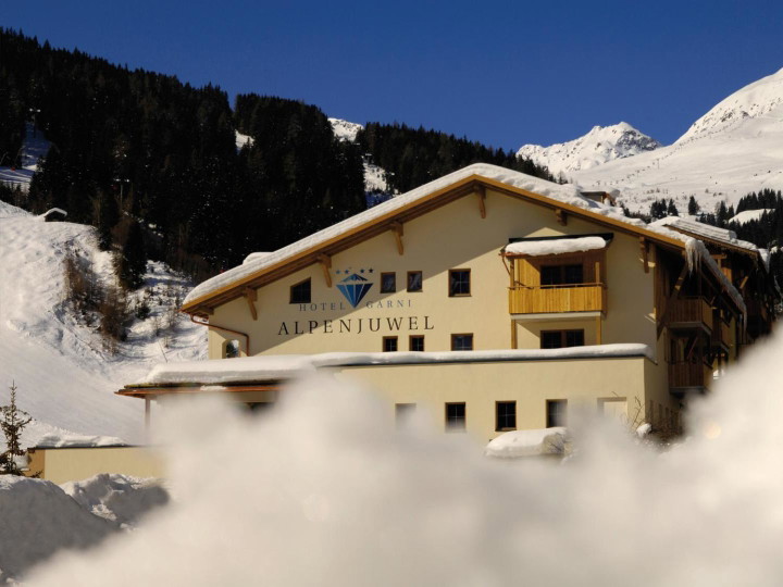 Hotel Garni Alpenjuwel - Fiss