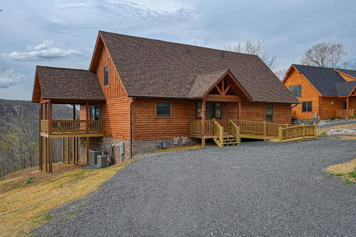 Curb-free Chalet - Maryland