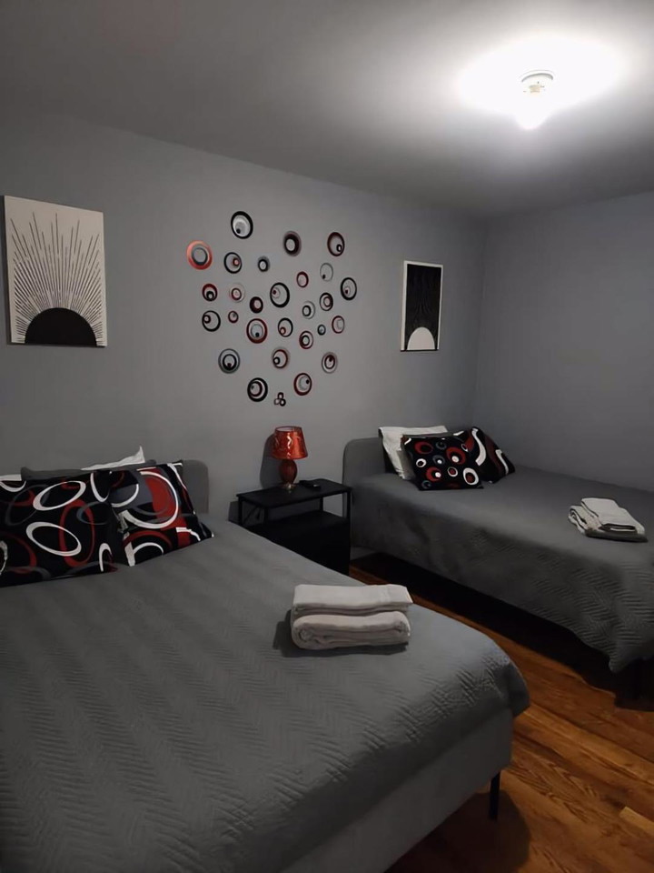 Work & Study - Nyc - Ewr - Walk To Train - Newark, NJ