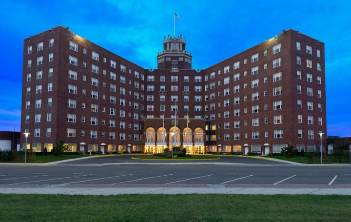 Berkeley Oceanfront Hotel - Brick, NJ