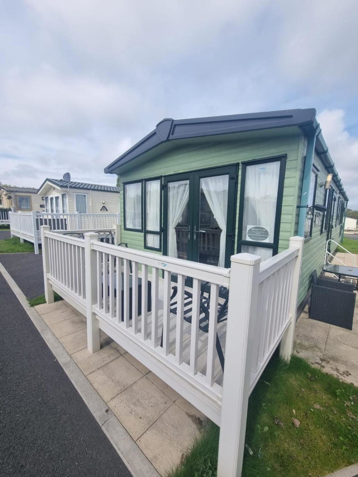 Private Caravan To Hire - Marton Mere Haven Holiday Village - Blackpool
