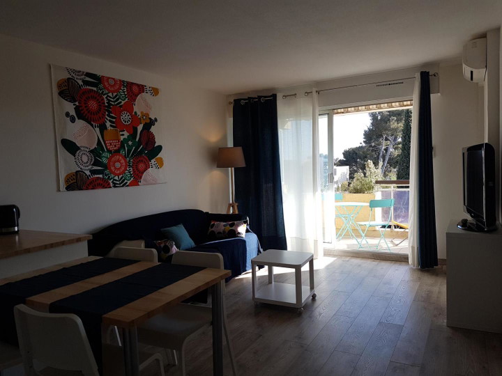 Grand T2, 4 Personnes, Clim, Parking, Proche Centre - Sanary-sur-Mer