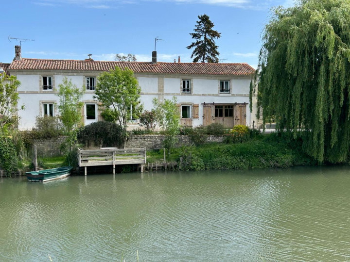 Chambre D Hôte 2 Au Bord De Rivière - Coulon