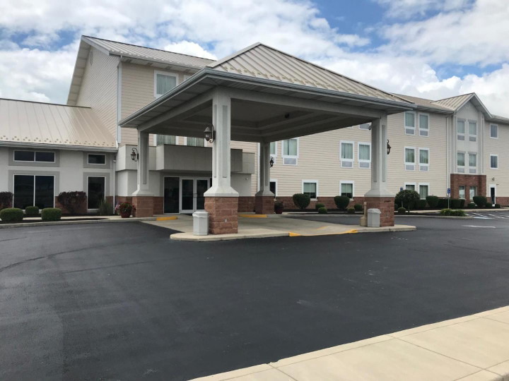 Randolph Inn And Suites - Indiana