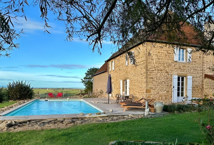 Maison Stirling - 8pers - Piscine - La Clayette