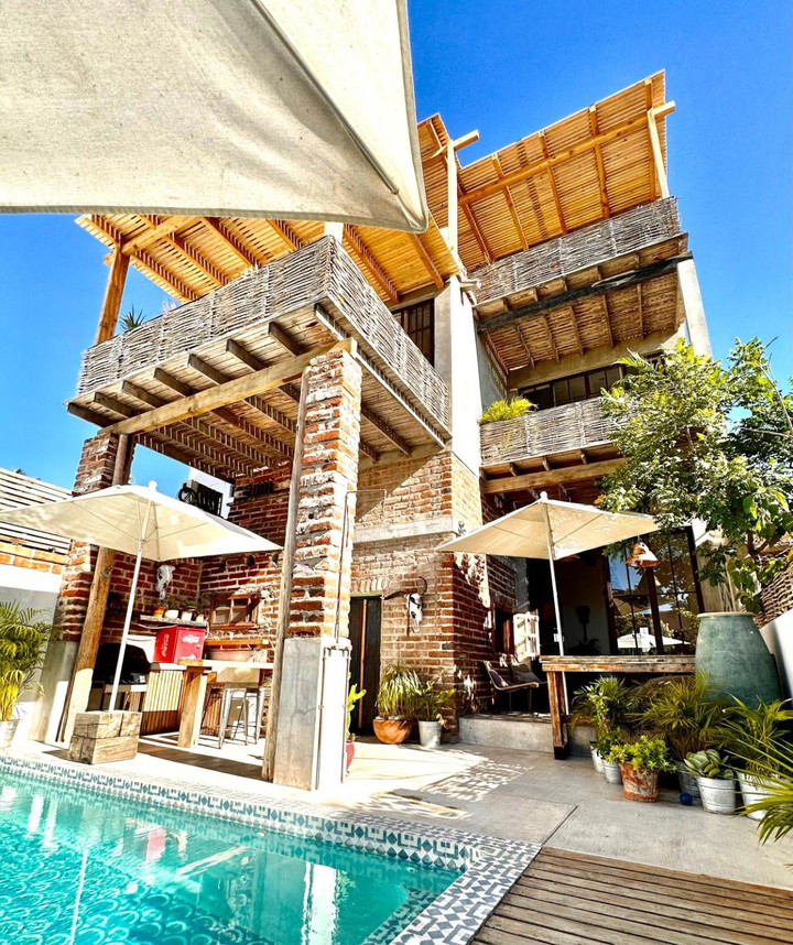 Baja House - Todos Santos