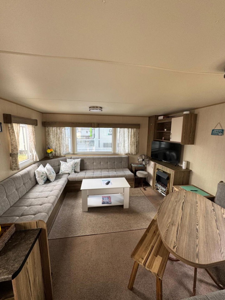 Camber Sands - Family Staycation, 3 Br, Free Wi-fi, Private Parking - Camber Sands
