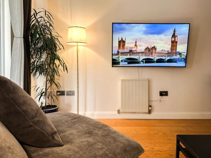 Amazing 2 Bed, Zone 1, Sauna, Air Conditioning - London