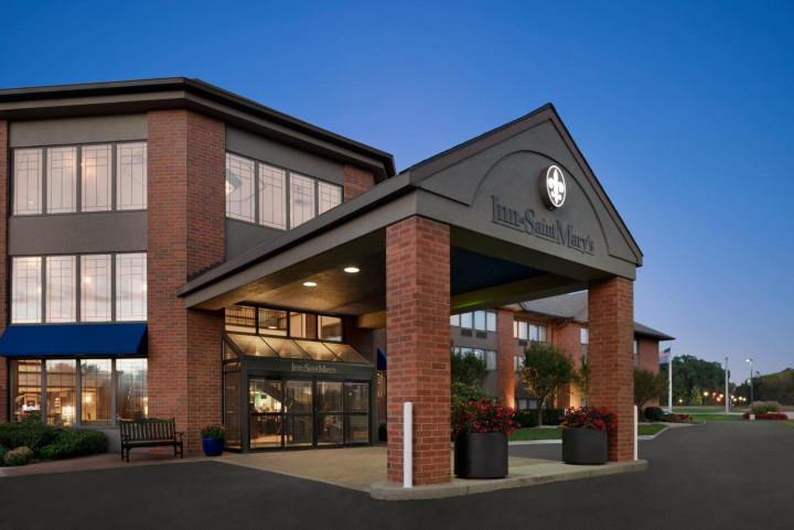 The Inn At Saint Mary's - South Bend, IN