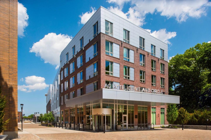 Ac Hotel By Marriott Boston Cleveland Circle - Somerville, MA