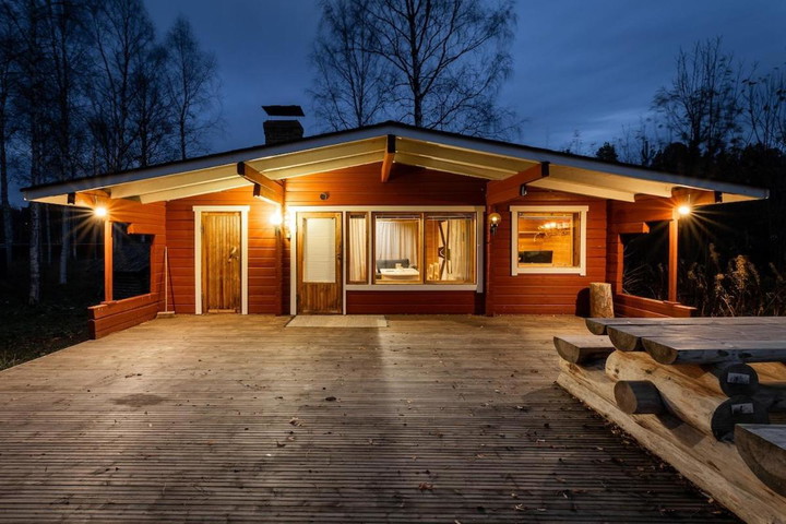 Ivalo Northern Lights Riverfront Cabin Lapland Sauna Hot Tub Near Airport - Ivalo