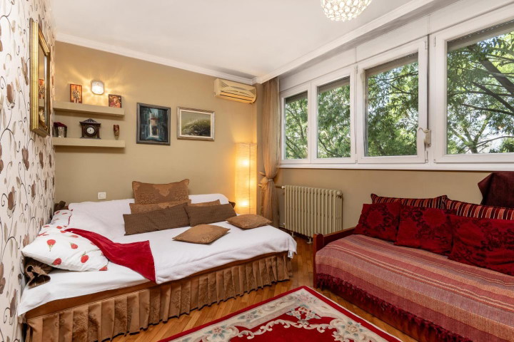 Apartment Ljiljana Across From The Fountain - New Belgrade - Belgrad